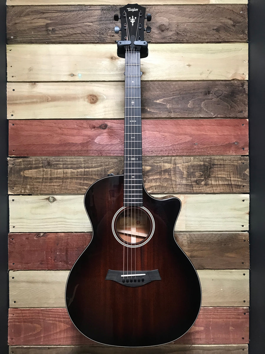 Taylor 524ce with V-Class Bracing 2020 - Dark Cherry – MotoMusic