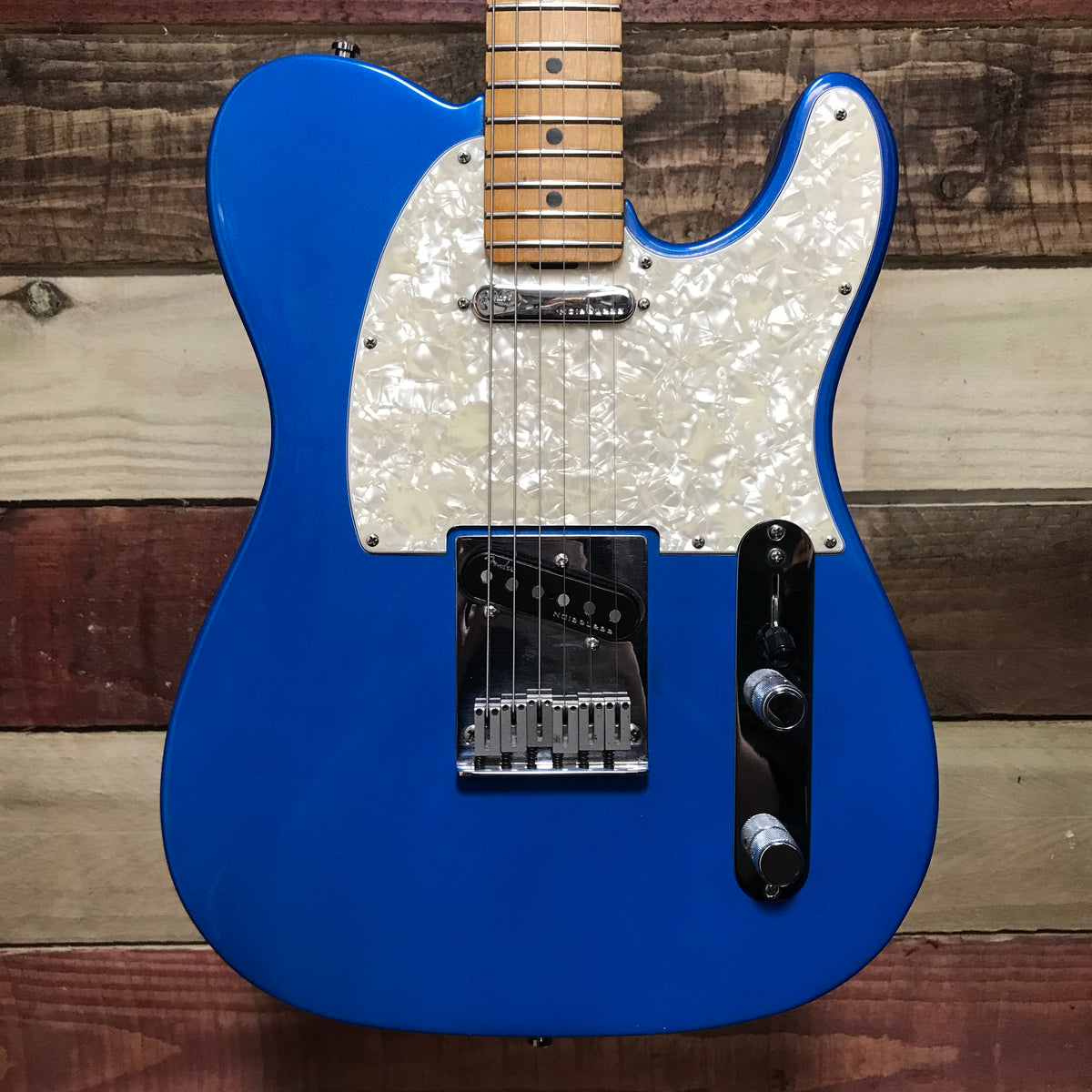 Fender American Standard Telecaster Electric Blue 1995 – MotoMusic