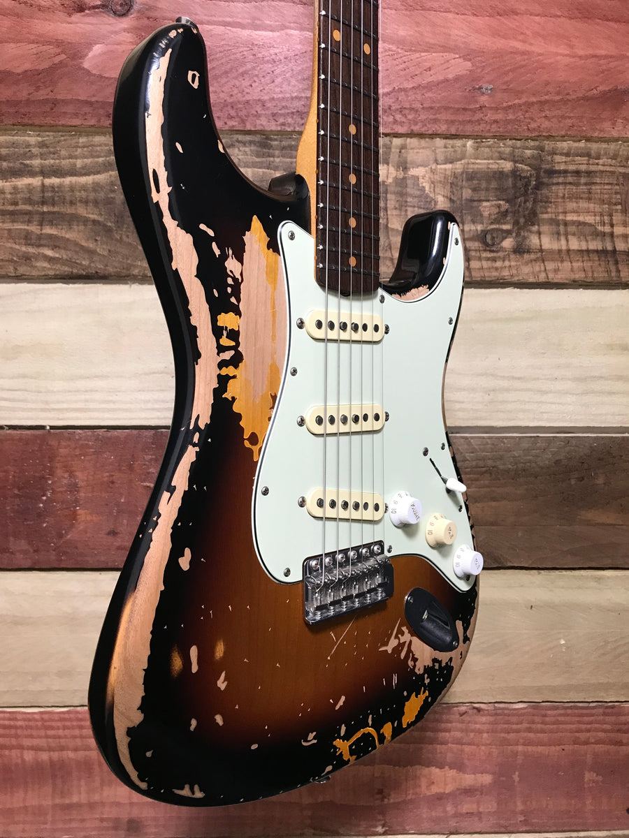 Fender Mike McCready Signature Stratocaster 3-Color Sunburst Relic 202 ...