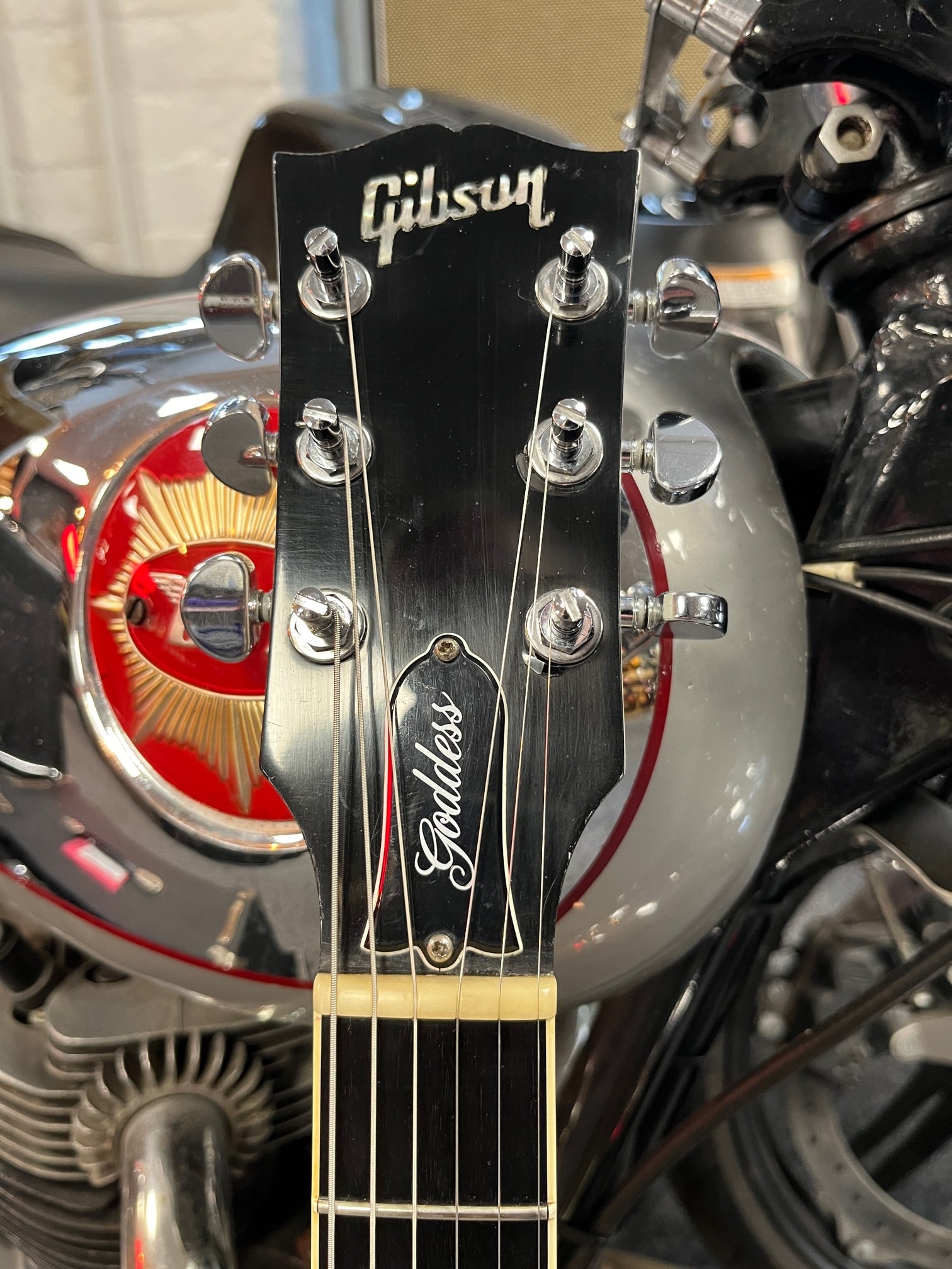 Gibson SG Goddess Limited Edition Ice Burst 2007 – MotoMusic