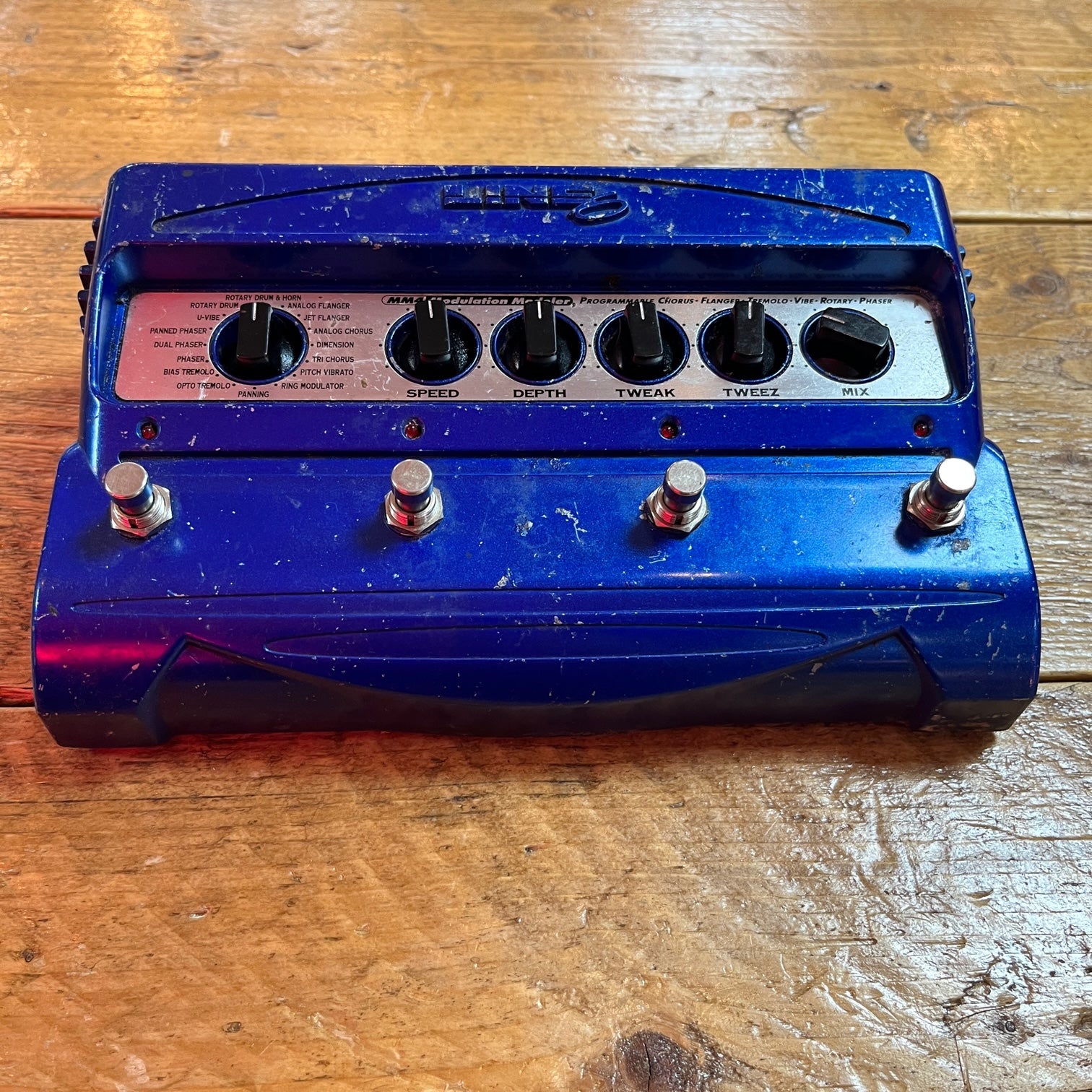 Line 6 MM4 Modulation Modeler Effect unit – MotoMusic