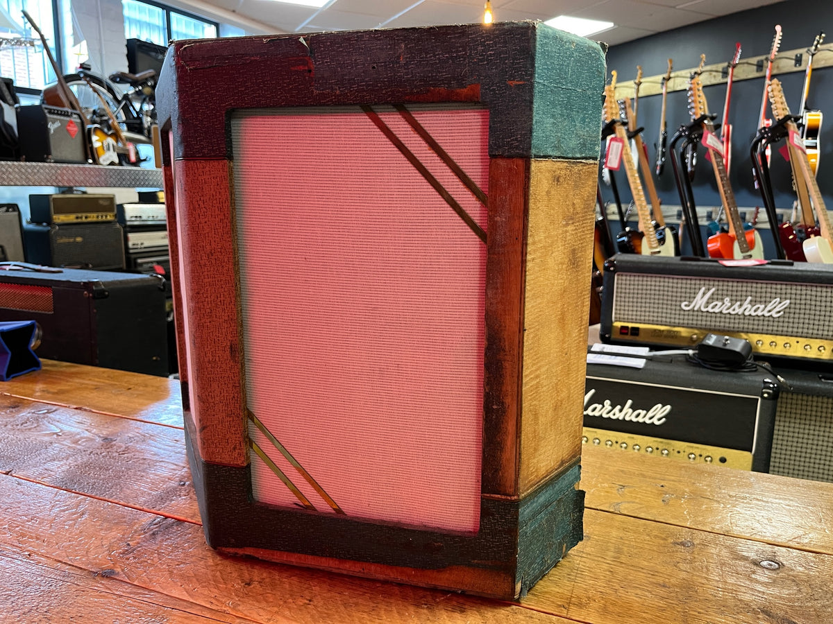 1963 Watkins Dominator Tremolo V front Amp – MotoMusic