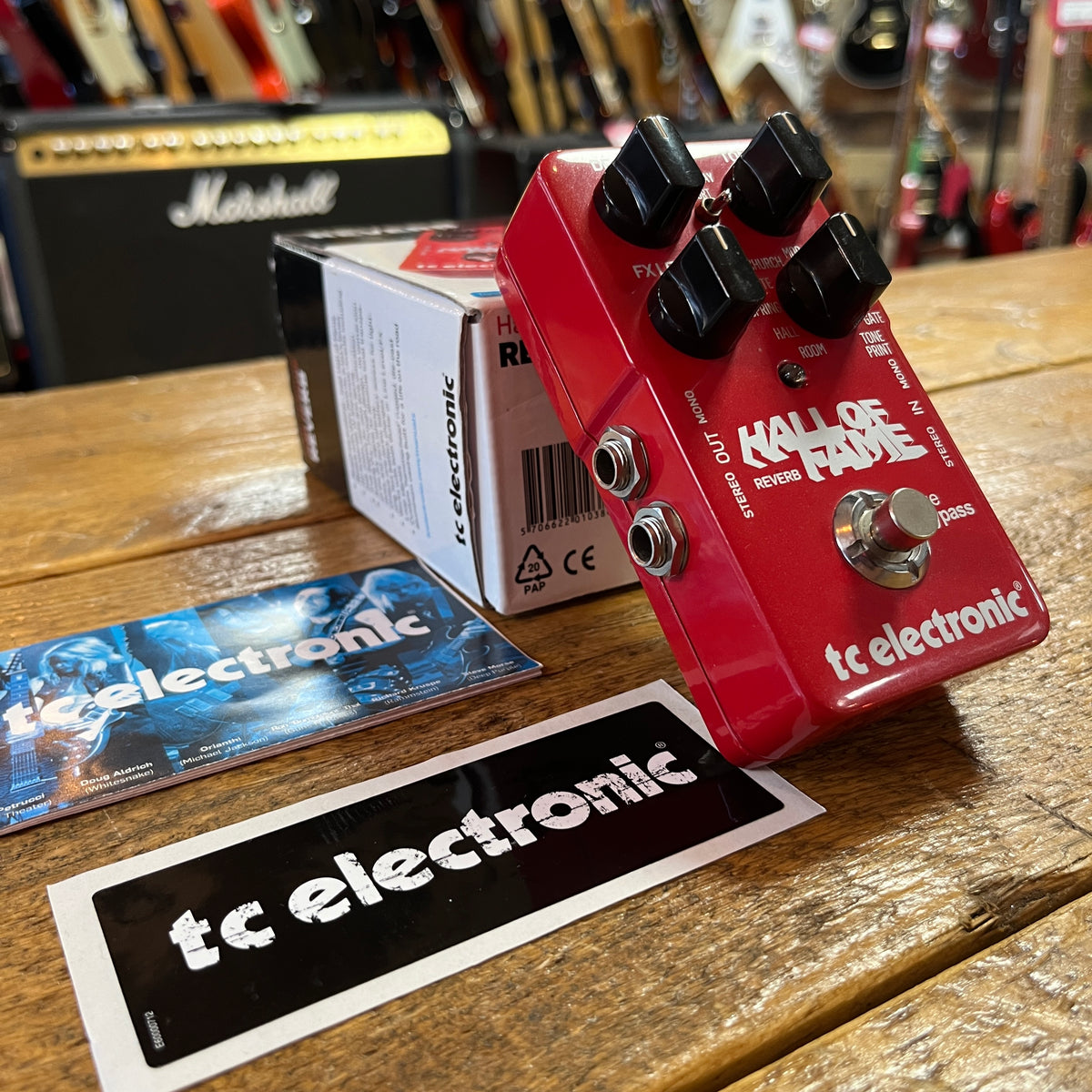 TC Electronic Hall of Fame Reverb 2017 - Red – MotoMusic