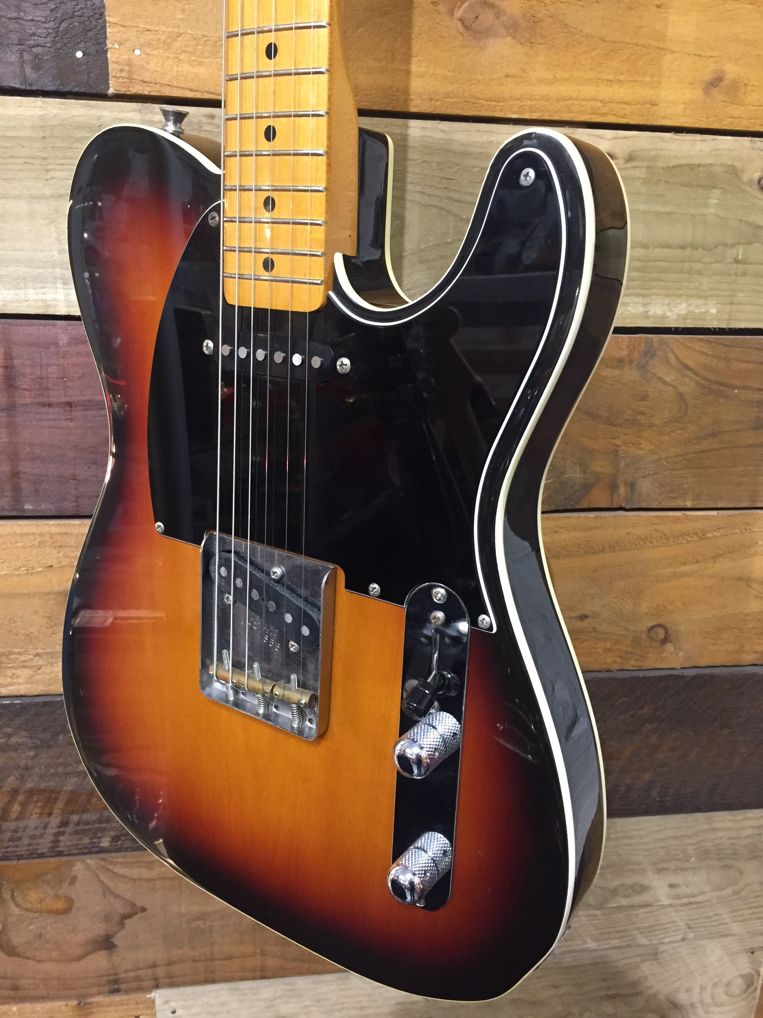 Fender Jerry Donahue Signature Telecaster MIJ 1990's 3-Color Sunburst ...