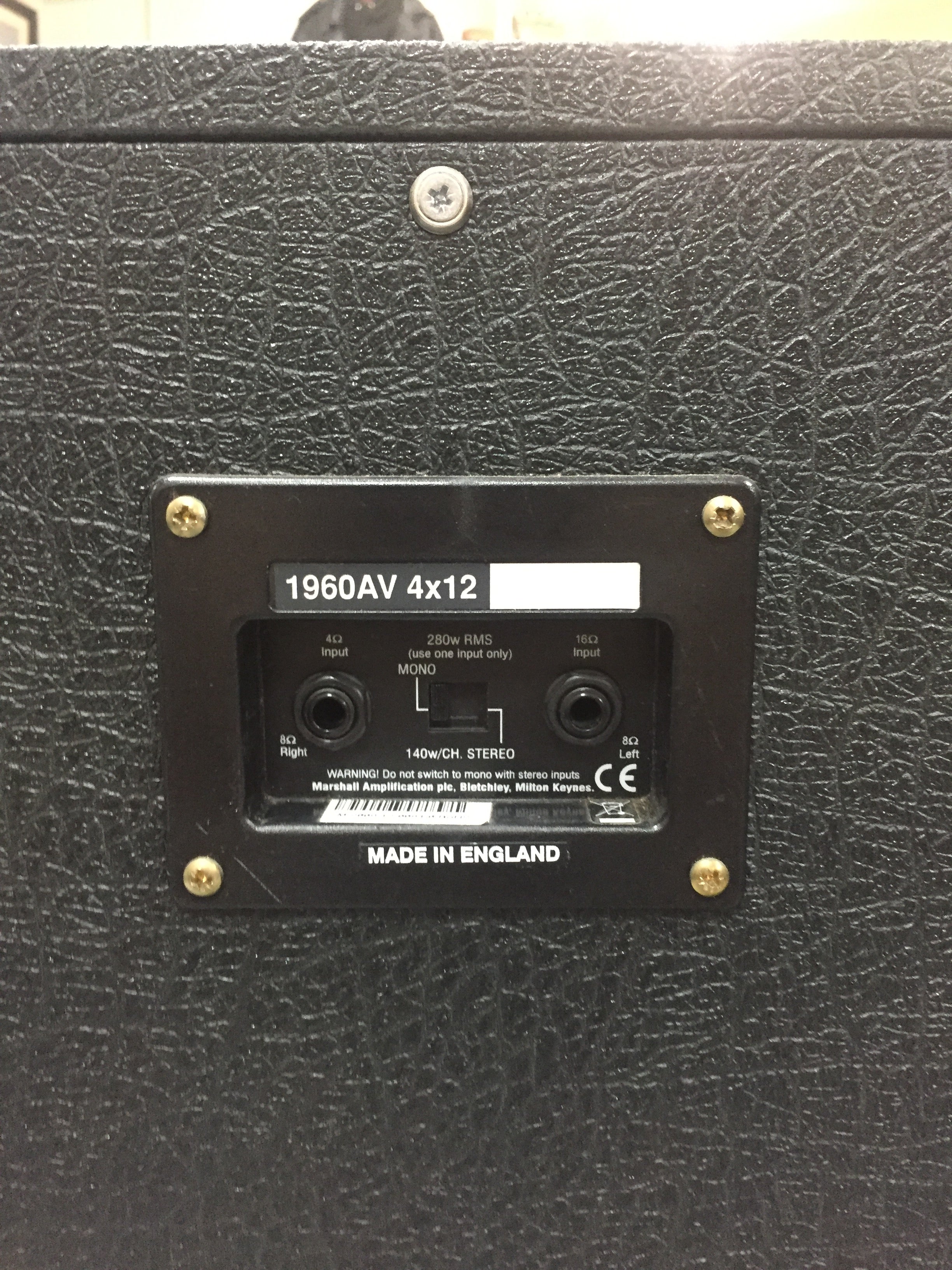 Marshall 1960AV 4x12 280W Angled Guitar Cabinet – MotoMusic