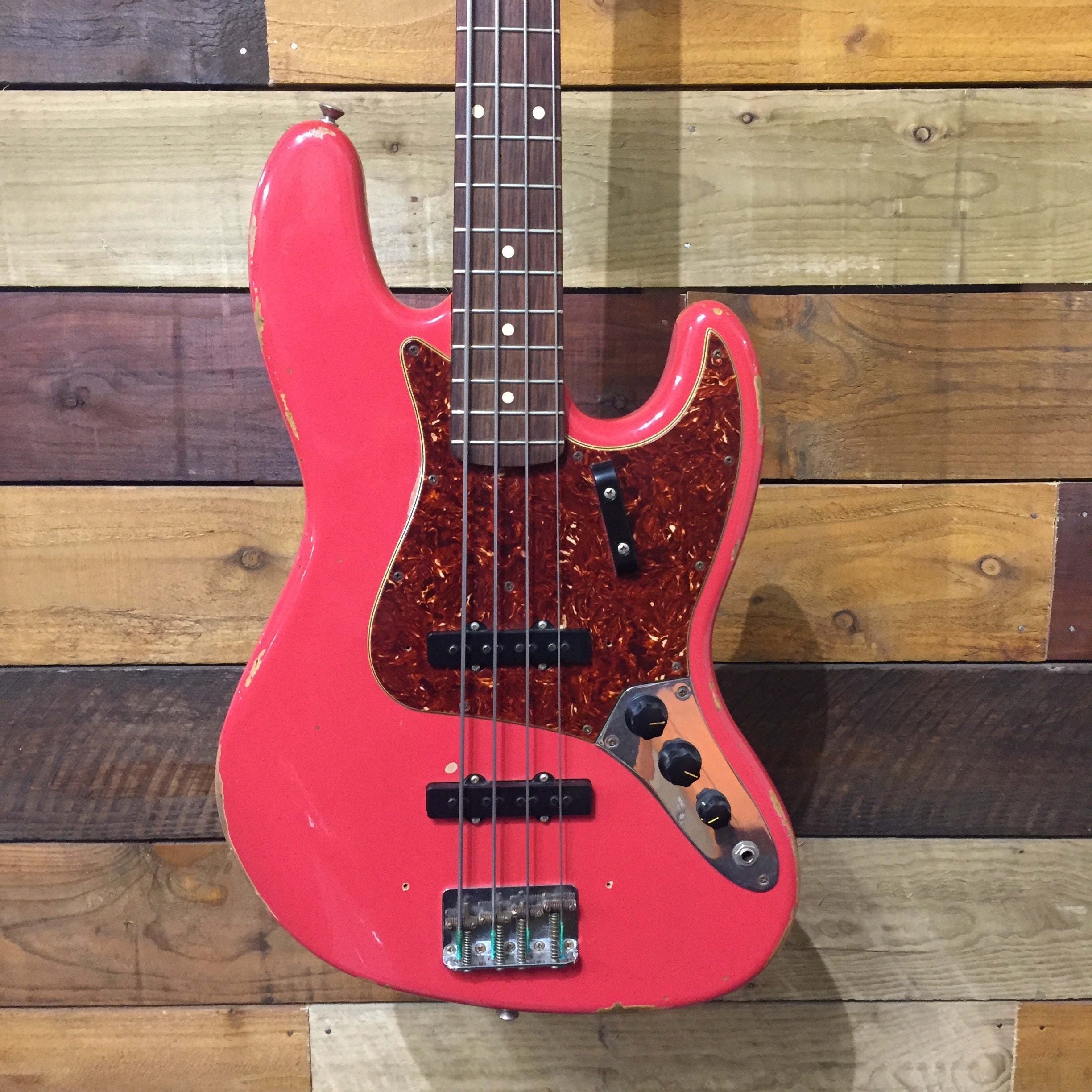 Fender Jazz Bass Custom Shop Relic Fiesta Red 2015 – MotoMusic