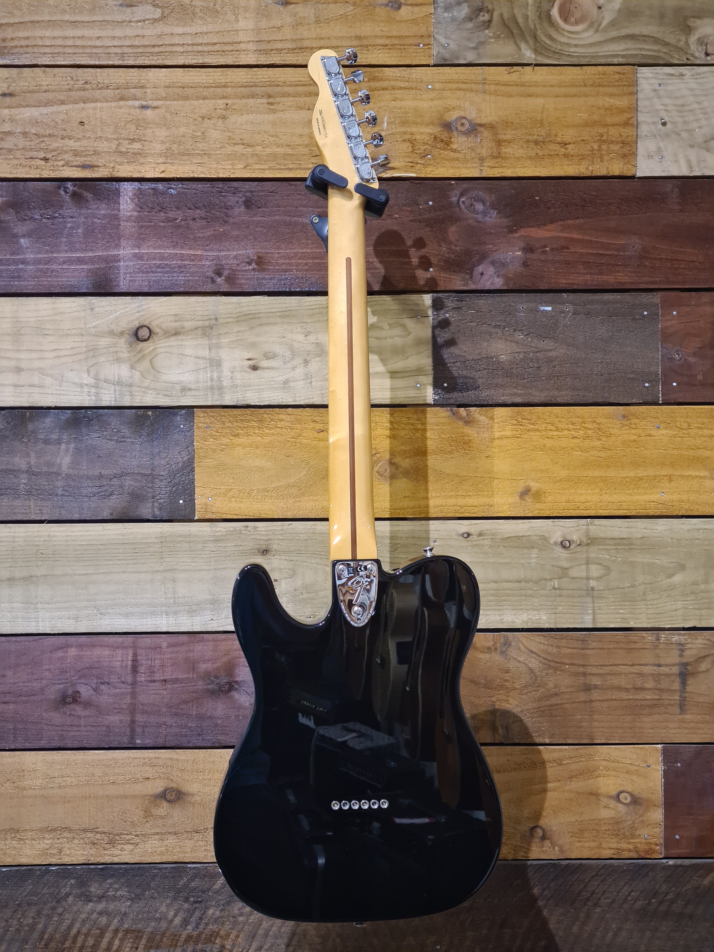 Fender Vintera 70s Custom Telecaster - Black – MotoMusic
