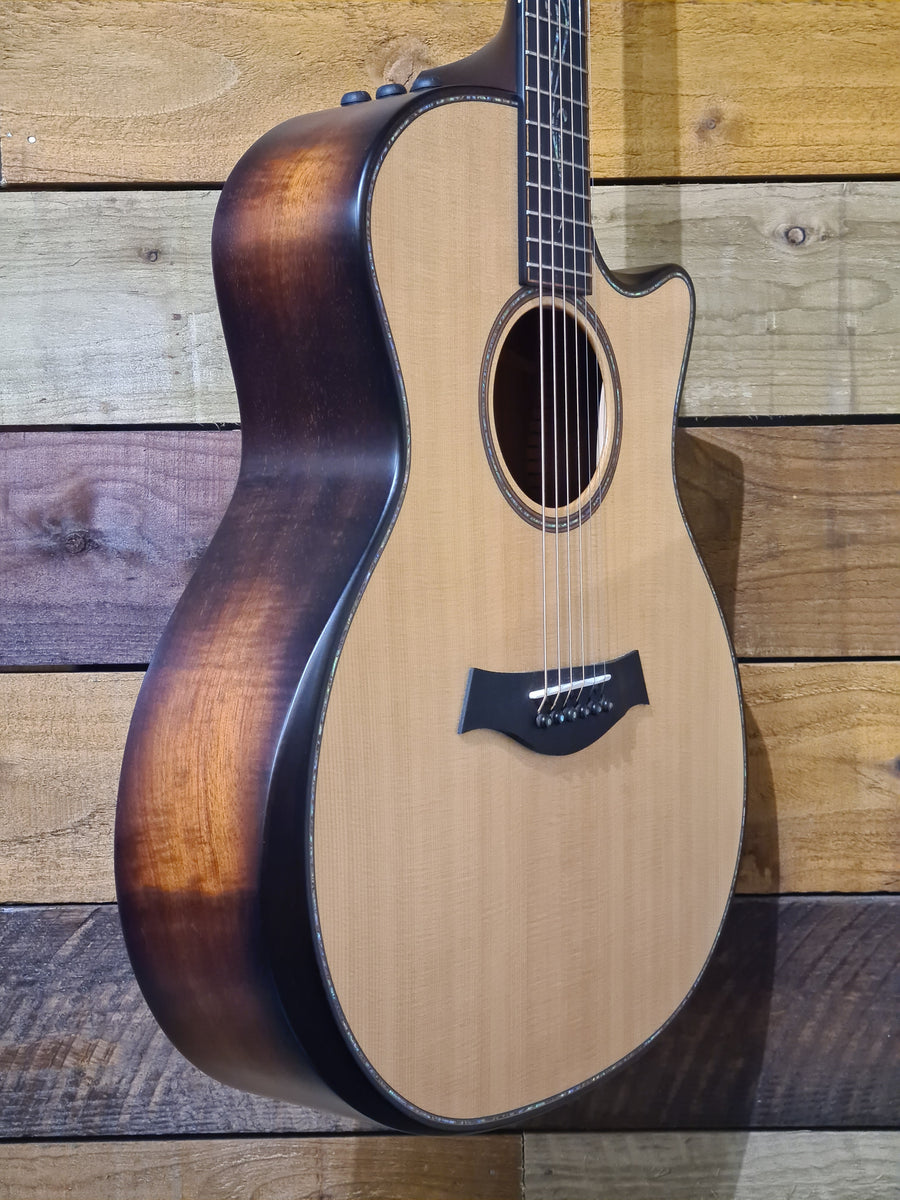 Taylor K14ce Builder's Edition with V-Class Bracing – MotoMusic