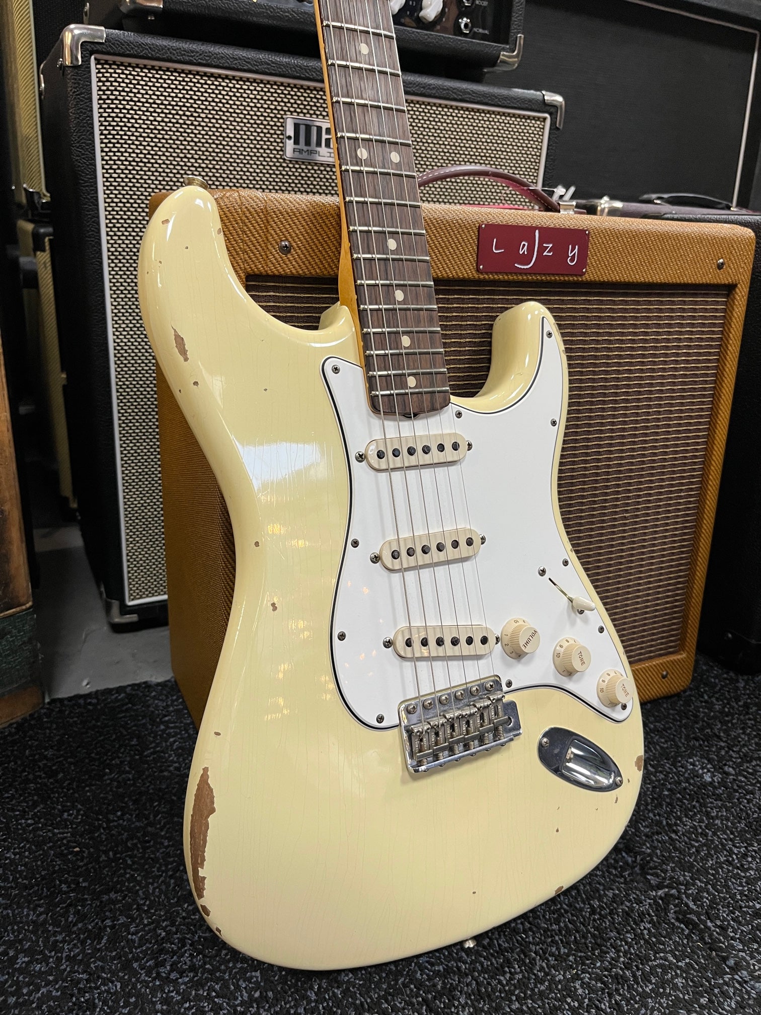 Fender Custom Shop 63 Stratocaster Aged White Relic RW – MotoMusic