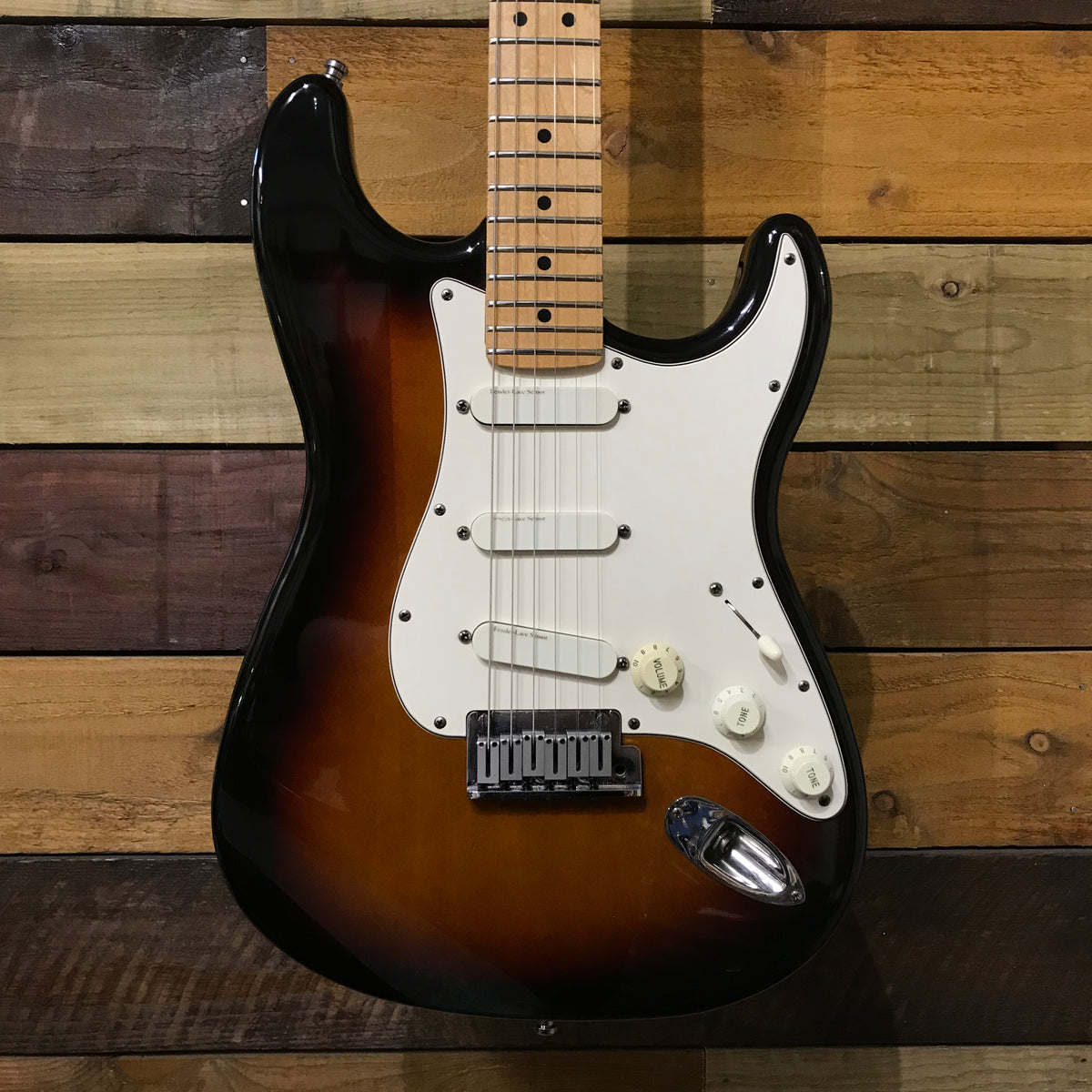 Fender USA Stratocaster Plus 1991 – MotoMusic
