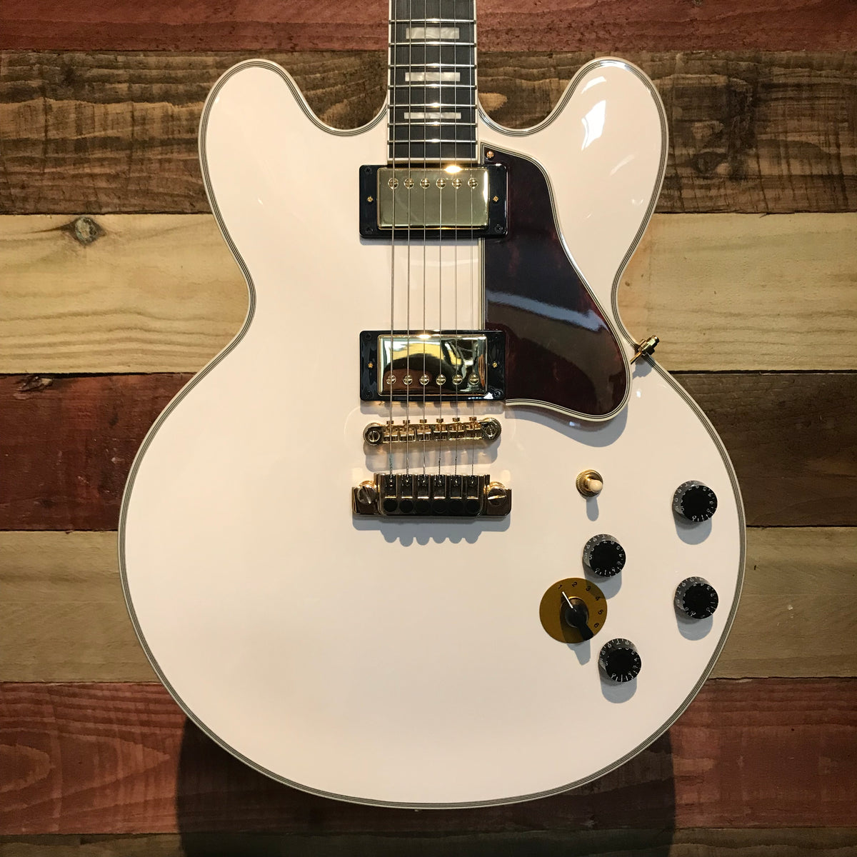 Epiphone Limited Edition B.B.King 'Lucile' in Bone White (1 of 300 ...