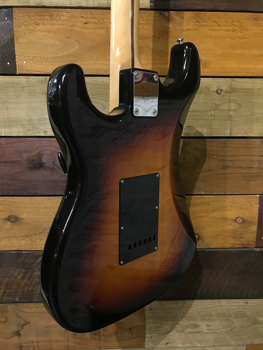 Squier Silver Series Stratocaster 1990 3-Tone Sunburst – MotoMusic