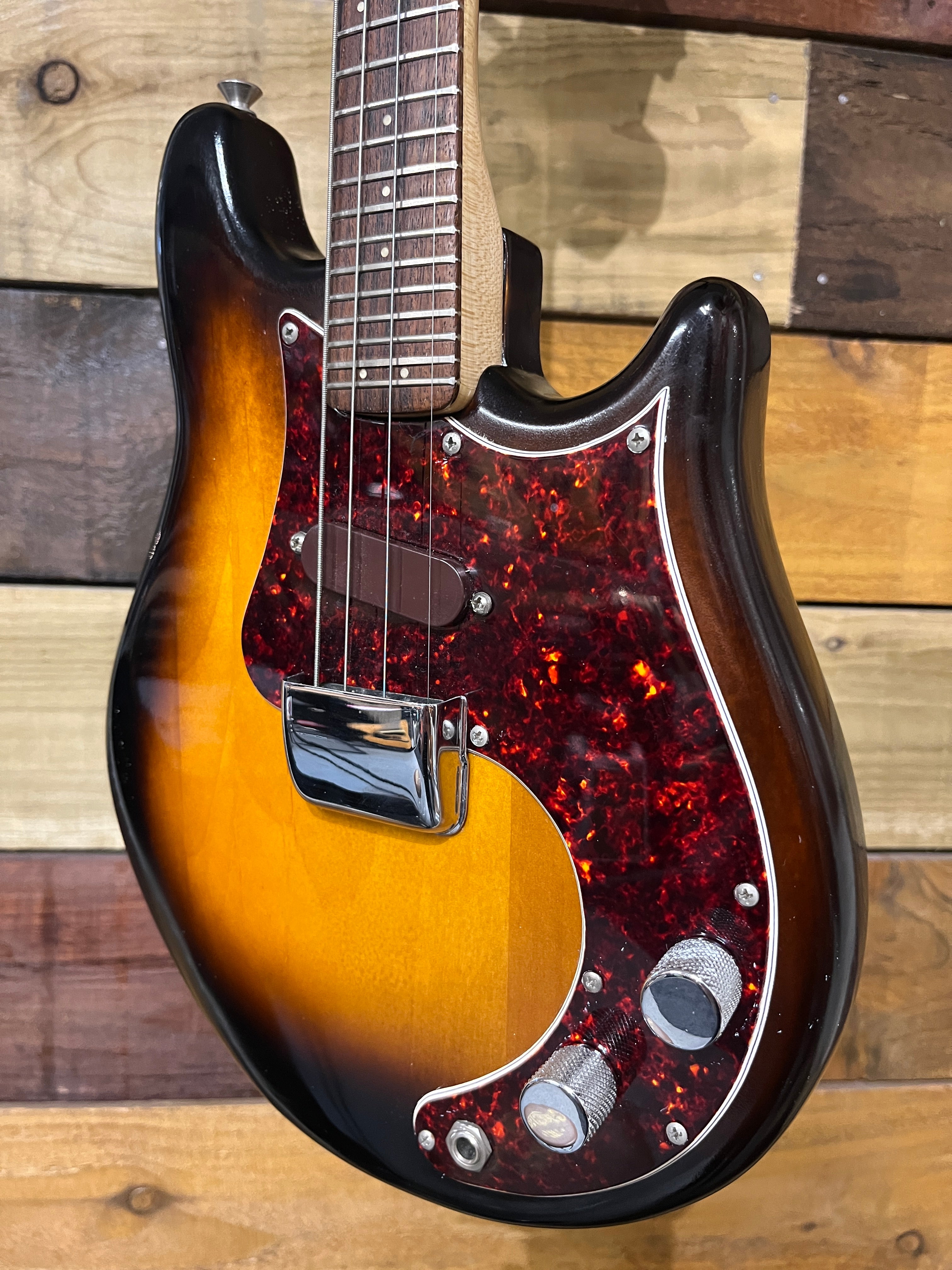 Fender Mandocaster 1972 Sunburst With Original Case – MotoMusic