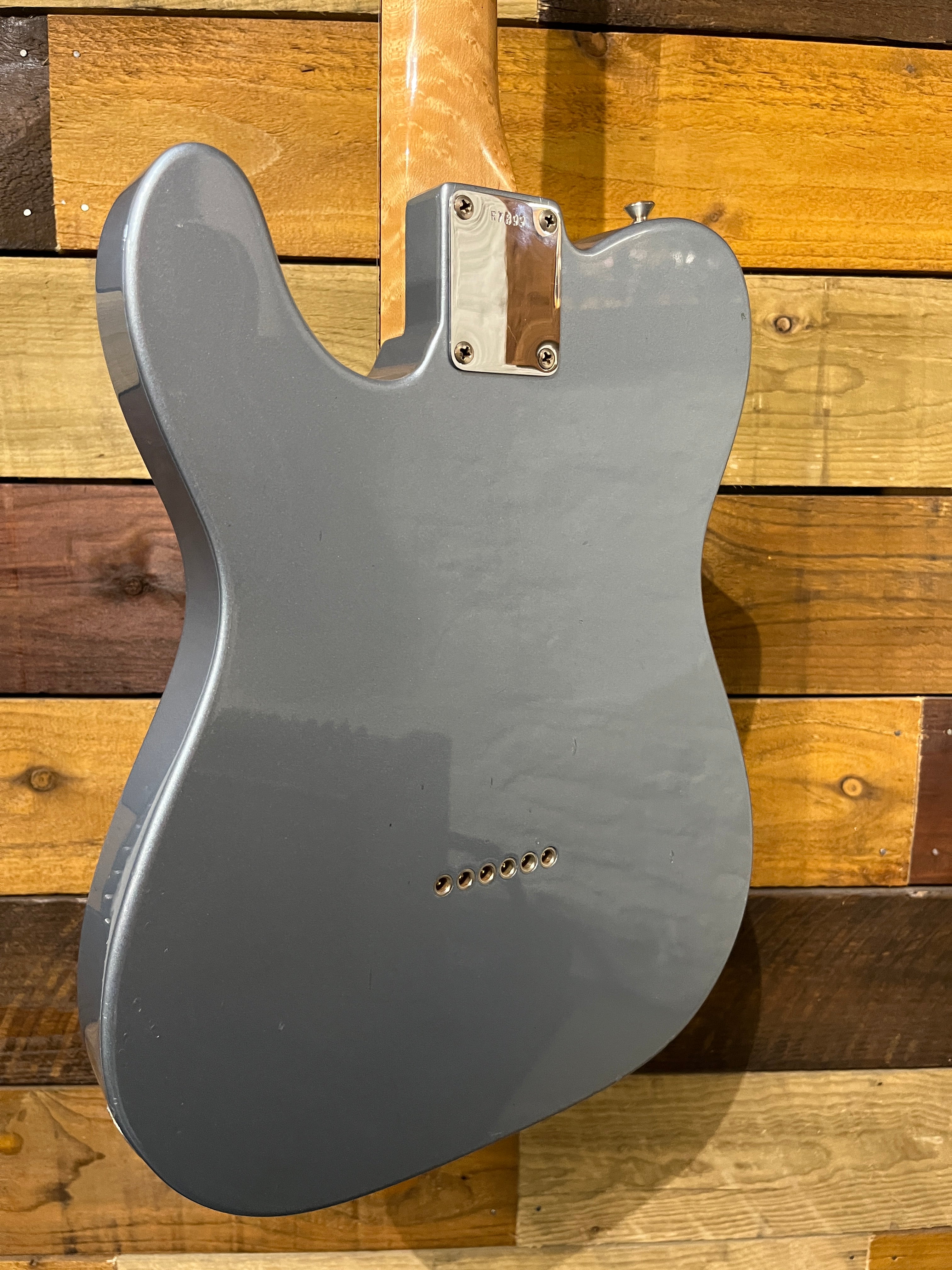 Fender Custom Shop '63 Telecaster NOS 2000 Ice Blue Metallic – MotoMusic